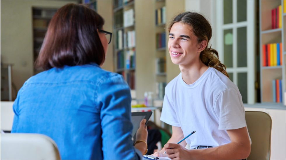 Un parcours guidant chaque jeune vers l’âge adulte - R!